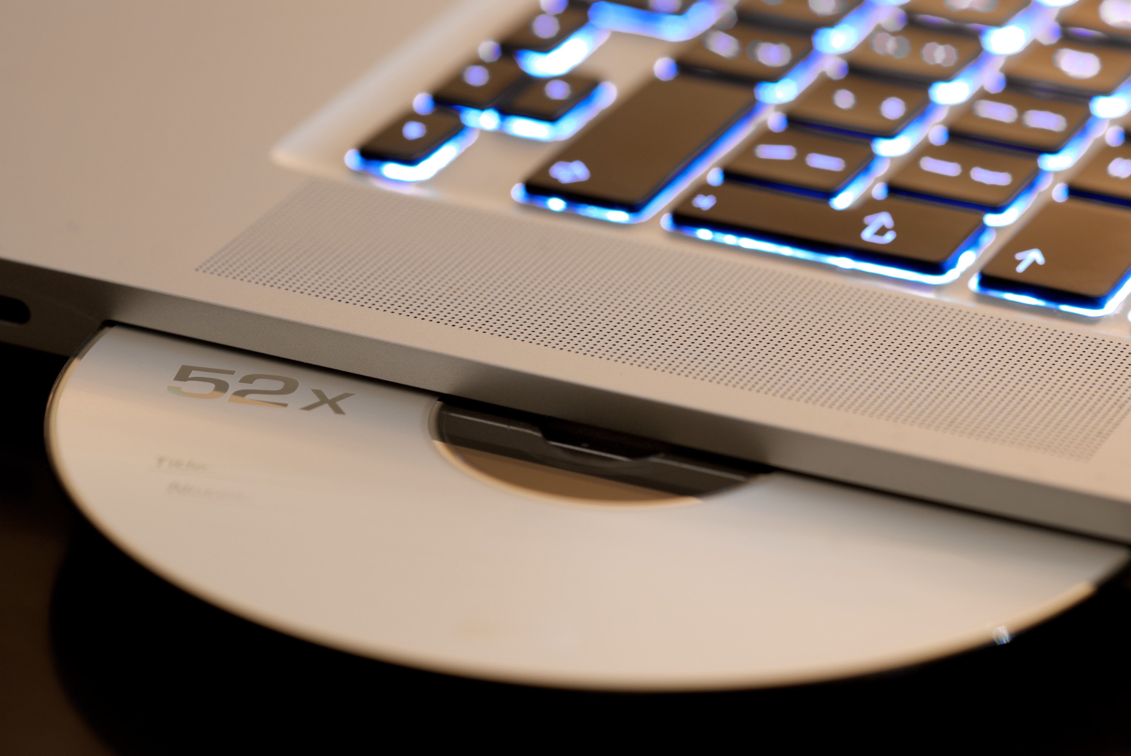 How to Install an Optical Drive on a Computer – Securing The Universe